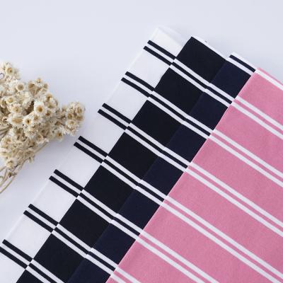 Cina Caldo e morbido di moda facile da curare tessuto a maglia a righe per abito da ginnastica in vendita