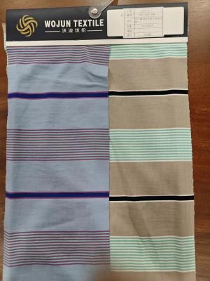Chine Tissu tricoté à rayures doux et confortable et respirant pour t-shirt décontracté à vendre