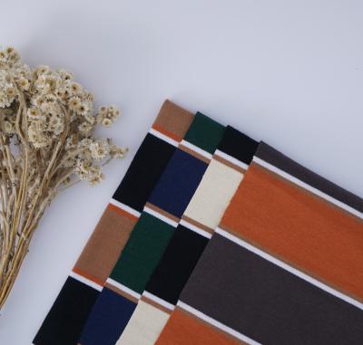 중국 부드럽고 편안한 탄력성 피부 친화적인 줄무늬 물질 천 165cm 너비 판매용