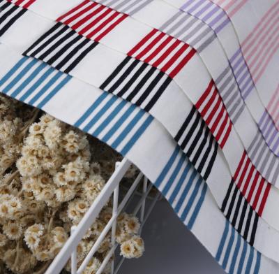 Cina Tessuto di materiale a strisce multicolore e ecologico per abbigliamento informale in vendita