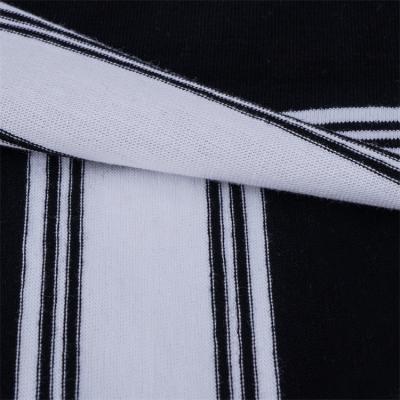 China Huidvriendelijk, comfortabel en ademend gestreepte gebreide stof voor casual wear Te koop
