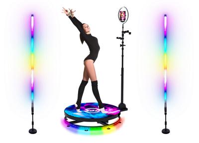 Cina Il suono ha attivato la luce principale multicolore astuta della metropolitana di Rgb Digital della luce della metropolitana variopinta per Antivari in vendita