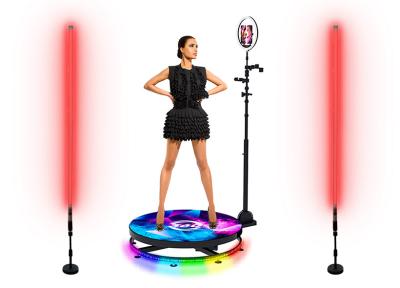 Cina DIY ha condotto il controllo d'angolo del App della lampada di pavimento che attenua la lampada del supporto dell'angolo del pavimento di RGB in vendita