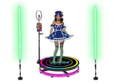 Cina Il suono ha attivato la luce principale multicolore astuta della metropolitana di Rgb Digital della luce della metropolitana variopinta per Antivari in vendita