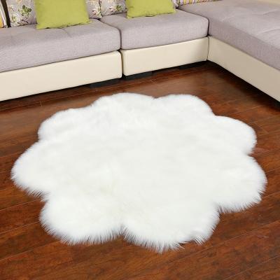 Китай Faux Shaggy Carpet Shaped wintersweet immitation Wool Rug no sheeding soft suede backing anti-slip Shape flower carpet продается