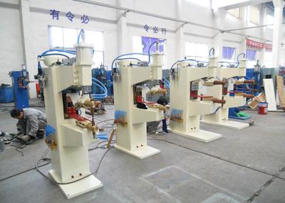 China C.C. pneumática 300-800kg 50Hz 60HZ do inversor da máquina de soldadura da resistência do ponto à venda