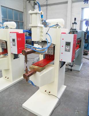 China C.C. pneumática 300-800kg 50Hz 60HZ do inversor da máquina de soldadura da resistência do ponto à venda