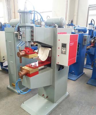 China Medio van de het Lassenmachine van de Frequentieweerstand de Omschakelaarsgelijkstroom Pneumatische Vlek 380V Te koop