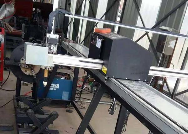 미국 Hypertherm를 가진 CNC 플라스마 화염 금속 관 단면도 절단기를 교차 통과하는 프로그램