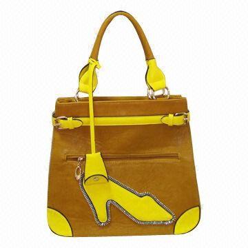 China Spacious Girls School Messenger Bags for sale