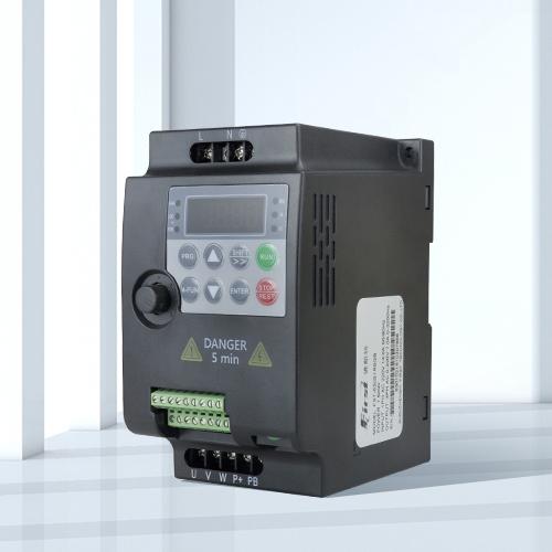 Quality Industrial Water Pump Mini VFD Variable Frequency Drive 0.4KW-4KW 220V 380V for sale
