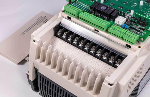 Quality Elevator Integrated Controller VFD Drive 5.5-45KW GB/T7588.1-2020 for sale
