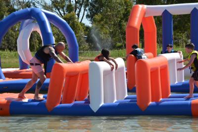 China 250 People Giant Inflatable Water Park Games, TUV Certificate Inflatable Wipeout Course for sale