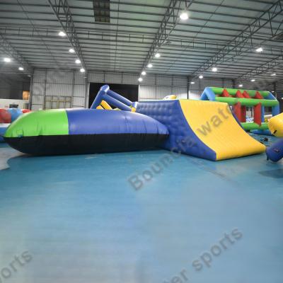 Cina New Inflatable Water Blob Jump Combo in vendita