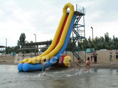 China De duurzame pvc-Dia van het Geteerd zeildoek Lange Opblaasbare Water voor Kust Te koop