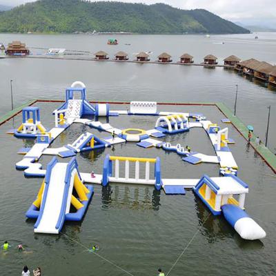 China 0.9mm Speelplaats van het het Geteerde zeildoek de Opblaasbare Drijvende Water van pvc voor Toevlucht Te koop