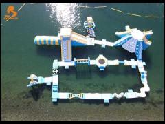 EN ISO25649 0.9mm PVC Floating Inflatable Water Park Games