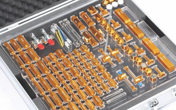 金色CMMの据え付け品のキット
