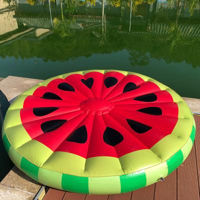 中国 0.32mm BSCI 膨らませられる浮遊島パーティ 水瓜プール浮遊機 販売のため