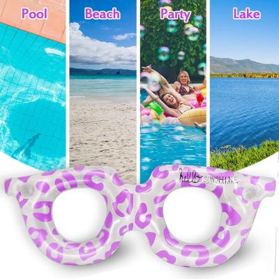 Cina Sedile gonfiabile a forma di occhiali da sole per adolescenti piscina galleggiante lago galleggiante all'aperto in vendita