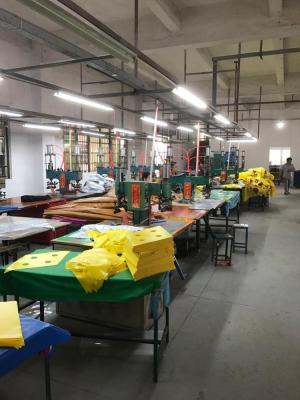 Cina Piscine gonfiabili all'aria aperta galleggiante 180 x 130 cm nuoto acqua soffiare pizza fetta per porta in vendita