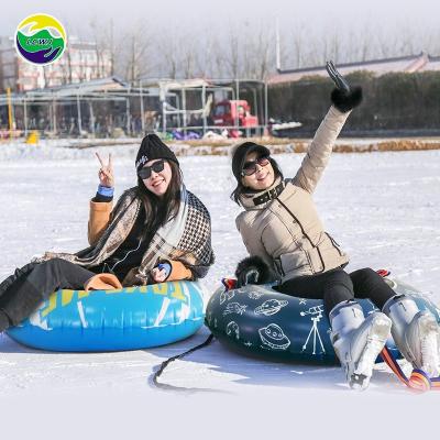 Cina UFO Spazio giocattoli gonfiabili per la neve tubo gonfiabile rimorchiato per le slitte giocattoli invernali 47in in vendita