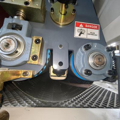 Cina B-R-RP1300 Macchine pesanti per la levigatura del legno per mobili per porte di armadi in vendita
