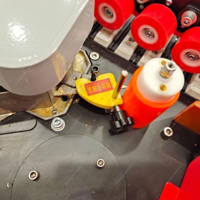 中国 PD02 複合材PVC用の全自動粘着エッジマシン 総電源4kw 販売のため