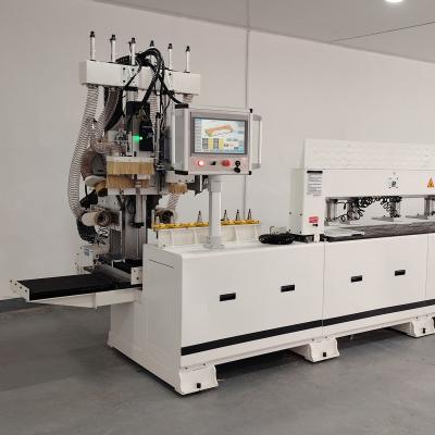 China CNC Drilling Milling Machining Center PDM780 Automatic Tool Change for High Precision for sale