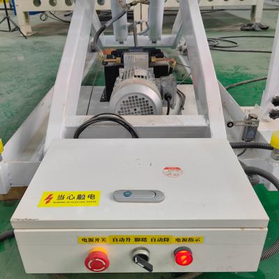Cina Tavolo a rulli elettrici per il carico di pannelli su apparecchiature per seghe a pannello CNC da 1500 kg in vendita
