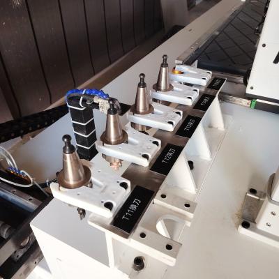 中国 パネル家具 CNC 掘削とスロットリング 統合機械 木工加工センター 販売のため