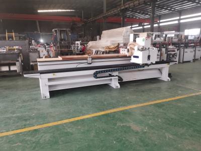 China Perforación de agujeros de madera Máquina de fresado automática CNC para perforación de agujeros de madera en venta