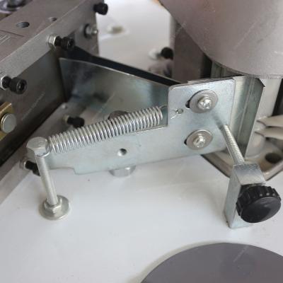 Cina Progettazione W-1 Multifunzionale Irregolare Arm Plegabile Auto Edge Bander con arrotondamento dell'angolo in vendita