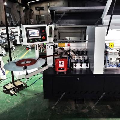 Cina PME265 Arredamento a pannelli PVC Maschera di fasciatura a bordo orizzontale Il perfetto partner di vendita al dettaglio in vendita