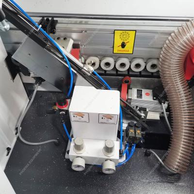 Cina PME265 Arredamento a pannelli PVC Maschera di fasciatura a bordo orizzontale Il perfetto partner di vendita al dettaglio in vendita