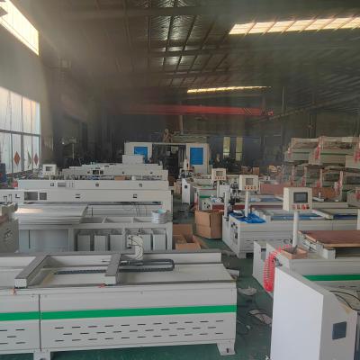 China Easy to Operate CNC Door Hole Slotting Machine for Wooden Door Opening and Closing for sale