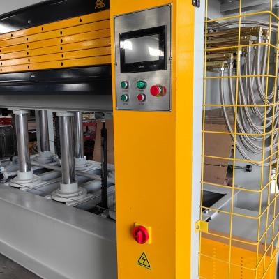 中国 5 作業層 5 層 フリーナー 木製 ドア MDF ドア製造のための液圧熱圧機 販売のため