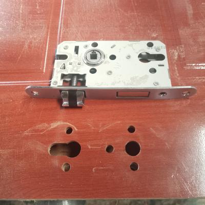 中国 0.6Mpa 空気圧サーボモーター ツーブルヘッド CNC 木工 鍵穴開口機 販売のため