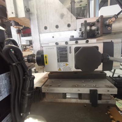 Cina Macchine per la lavorazione del legno Macchine CNC per serrature a doppio lato a chiusura di porte a cerniera con potenza di 26,44 kW in vendita