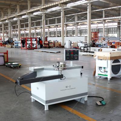 China Função de recorte fino Máquina de banda de borda de madeira fácil de operar para carpinteiros à venda