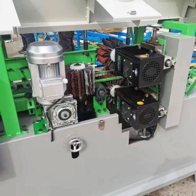 Cina Apparecchiature per la lucidatura di mobili in legno massello con lunghezza minima di 350 mm e potenza di 2,2 kW*8 in vendita