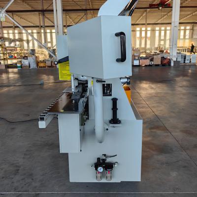 Cina Macchina per la lavorazione del legno per la banda di bordo per armadi di mobili a pannelli 3000*750*1360mm 0,7Mpa in vendita