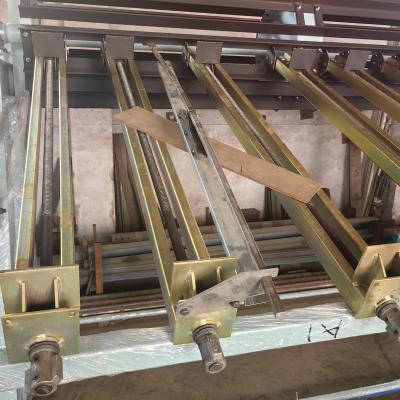 Cina Compositore rotativo per legno a controllo pneumatico MY2500B-10 ad alta produttività in vendita