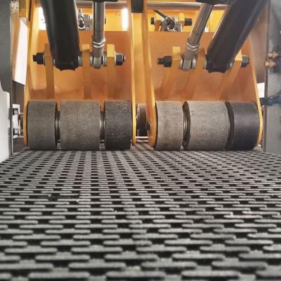 Cina Segatrice a fascia di legno orizzontale da 400 mm con velocità di alimentazione automatica e taglio preciso in vendita