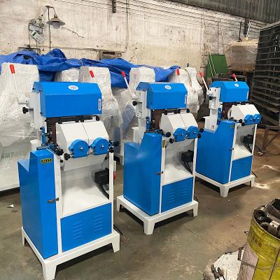 中国 3kwのモーターパワーを持つ木材砂磨機 ダブルバンド丸棒 磨きと滑らか 販売のため