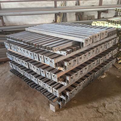 Cina Pneumatica di controllo rotativo di legno Clamp Carrier Machine MY2500B-10 per mobili a pannello in vendita