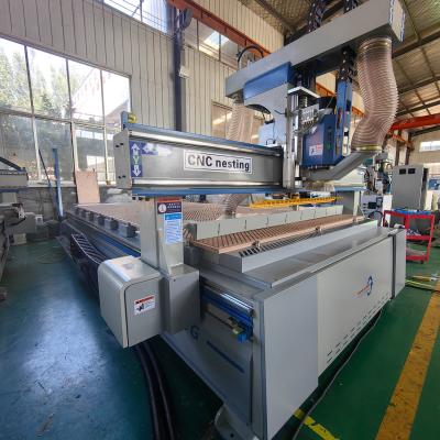 中国 全自動 木工 切断 機 パネル 家具 彫刻 機 PK2040 ATC 販売のため