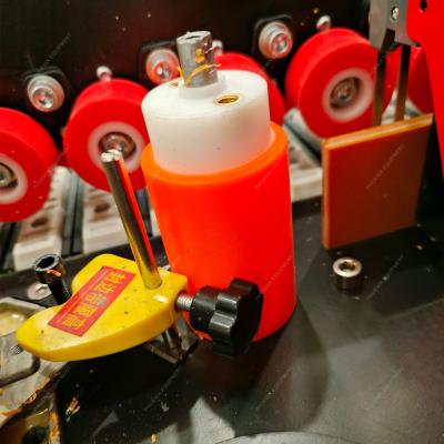 Cina Facile da utilizzare 4kW Potenza Legno PVC Legno Massello Arredamento bordo Banda Machine in vendita