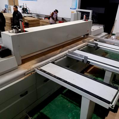 Cina Negozi di materiali da costruzione Taglio legno scrivania sega CNC automatica con tensione 380 in vendita