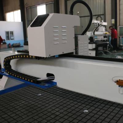 Cina PM1325 Macchina CNC per la lavorazione del legno per la pubblicità con precisione di posizionamento di 0,02 mm in vendita